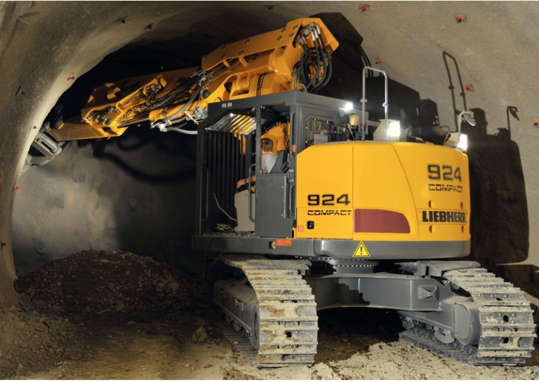 Matériel – Liebherr 924 Tunnel – Sotrabas